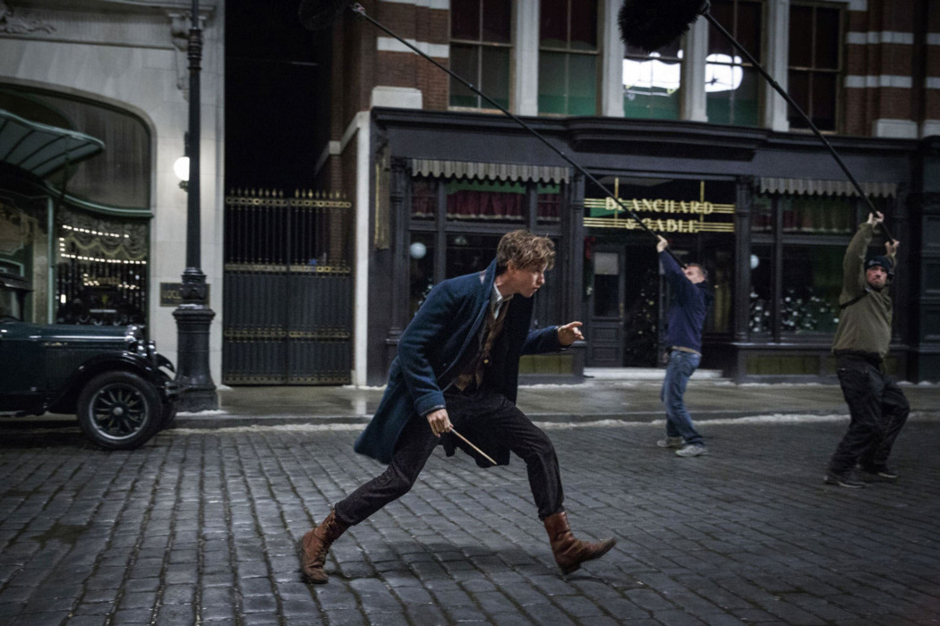 Eddie Redmayne films a street scene — Harry Potter Fan Zone