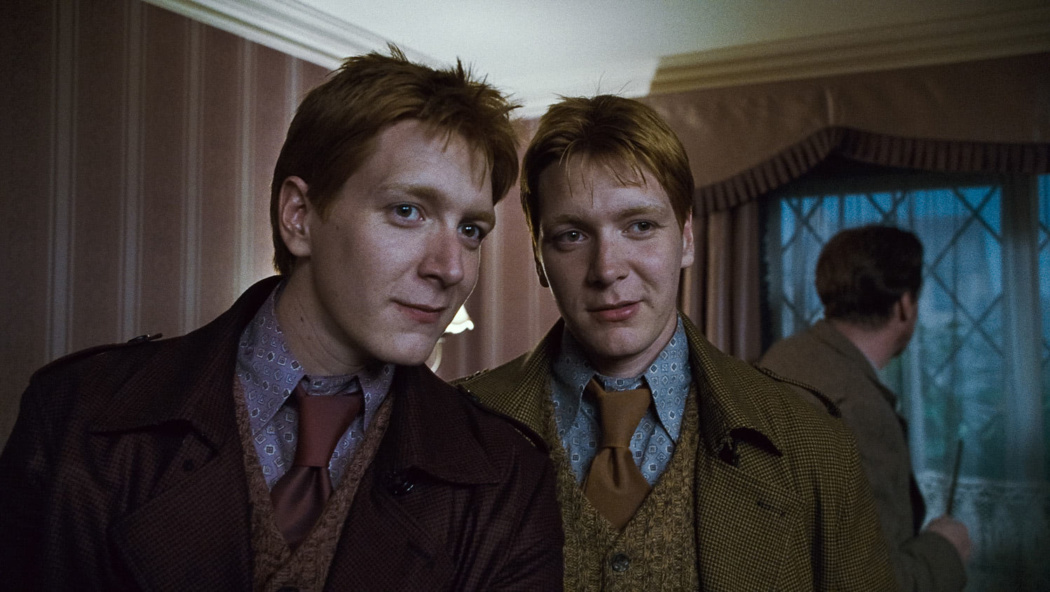 Fred and George Weasley in Privet Drive — Harry Potter Fan Zone