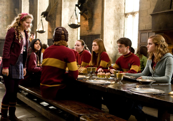 Lavender, Luna and Hermione watch Quidditch — Harry Potter Fan Zone
