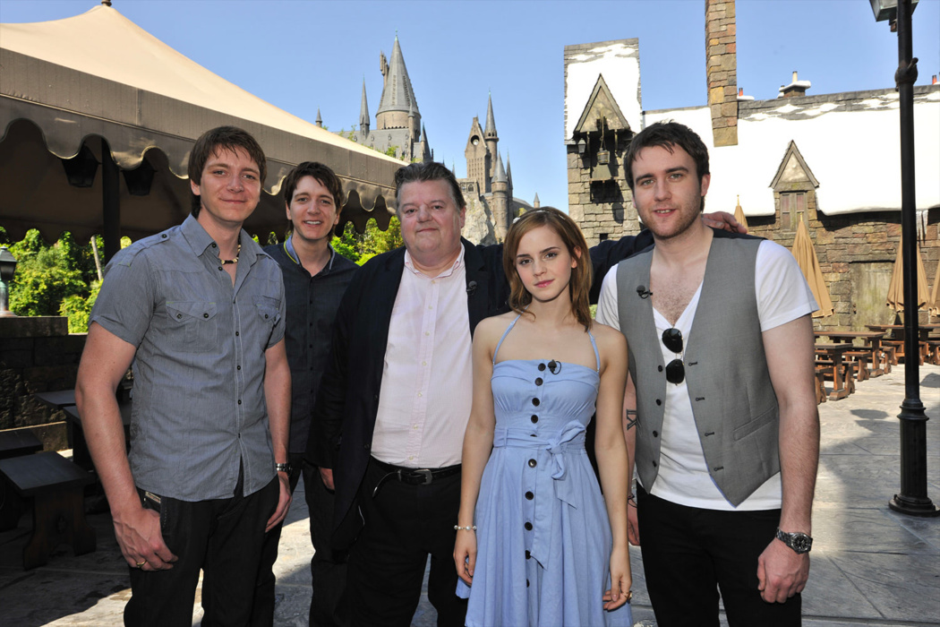 James and Oliver Phelps, Robbie Coltrane, Emma Watson and Matthew Lewis ...