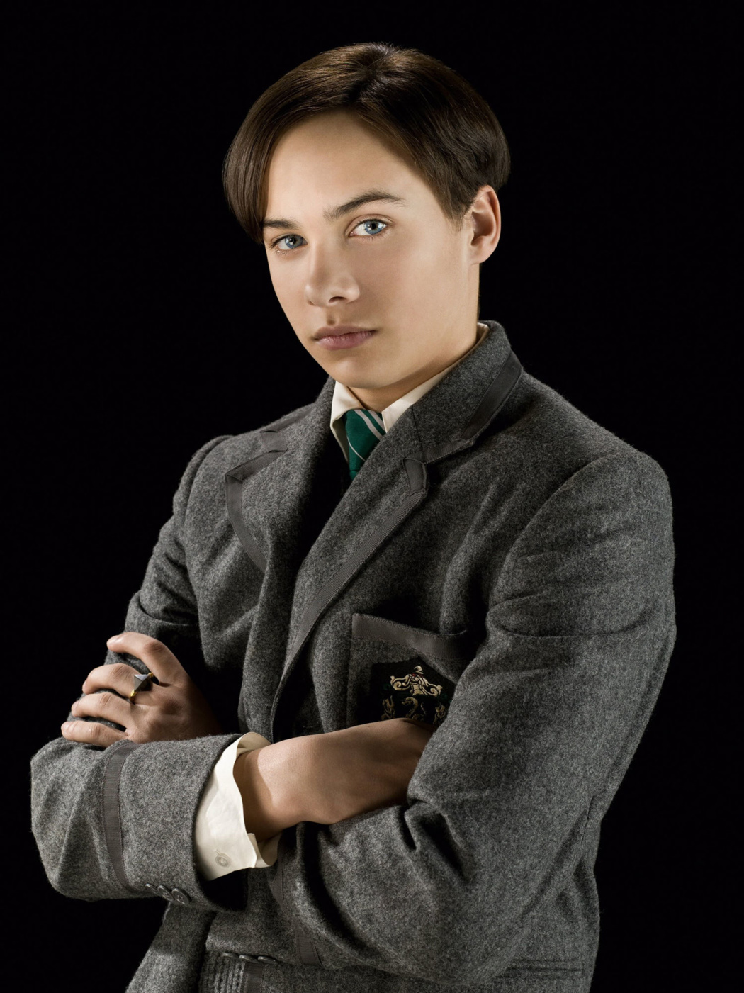Portrait of Tom Riddle — Harry Potter Fan Zone
